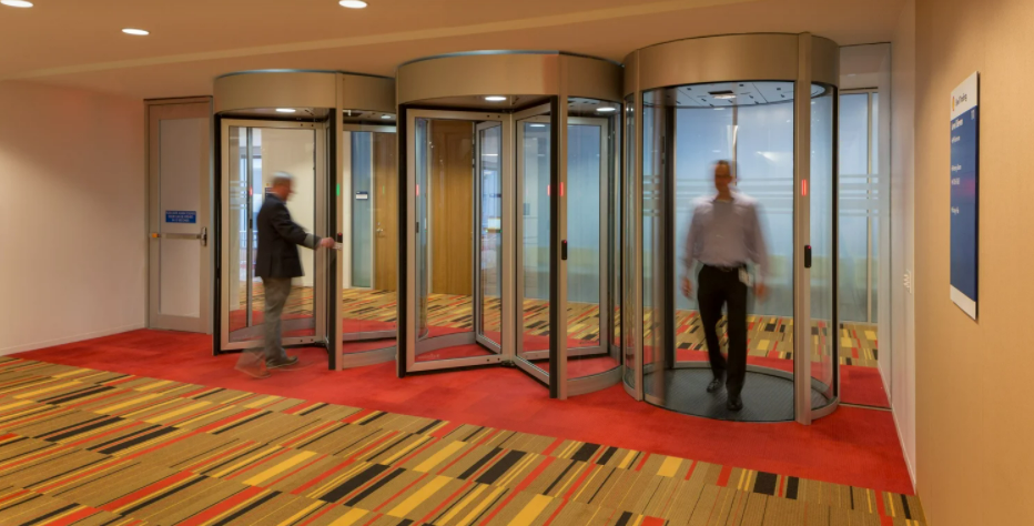 Welke maatregelen zijn nodig voor een goed beveiligde entree of ...